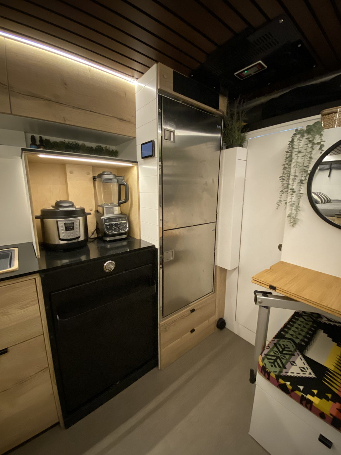 Vanlife Outfitters